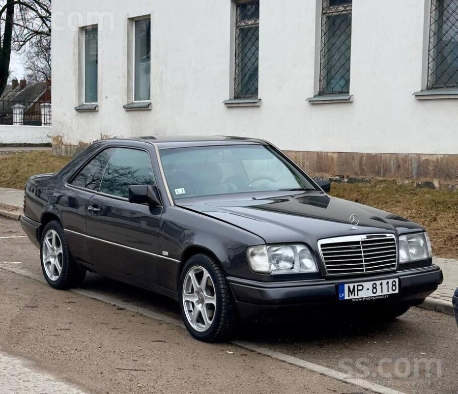 Brūns Mercedes-Benz E 220 1995 Daugavpils, ar dzinēja tilpumu 2.20 L un nobraukumu 270 tūkst. km par 4500 €, foto 10 vietnē AUTOMOTO.COM.LV
