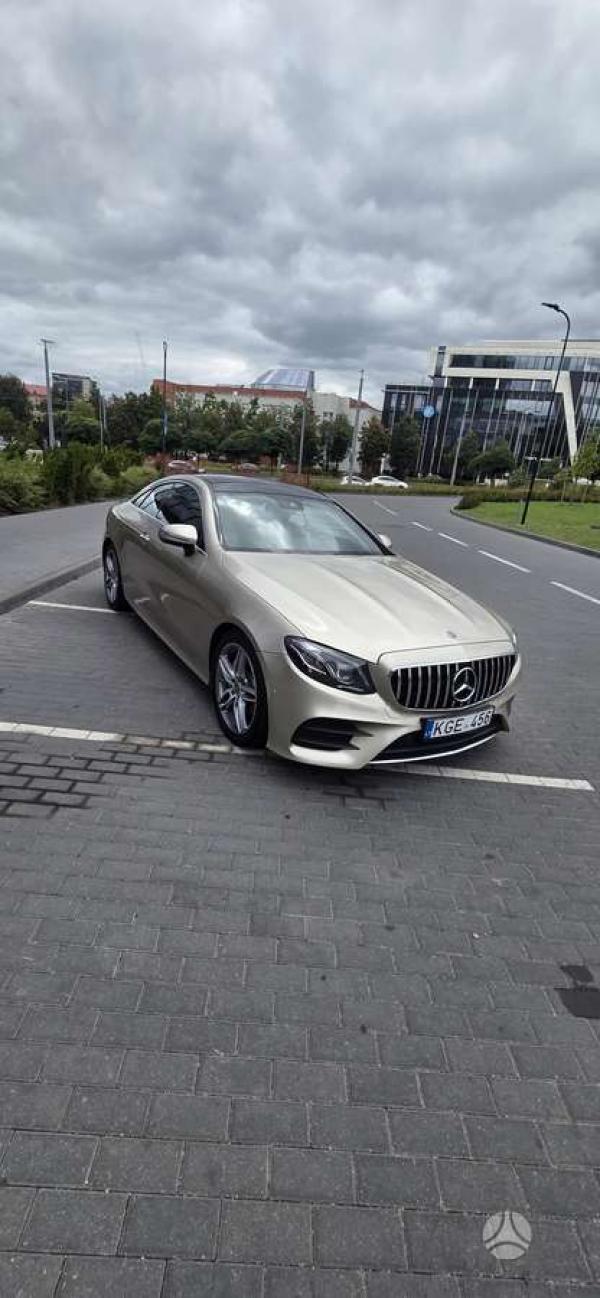 Мерседес E 220 2018 в Вильнюс на AUTOMOTO.COM.LV Коричневый Мерседес E 220 2018 в Вильнюс, объемом двигателя 1.95 л и пробегом 127 тыс. км за 29990 €, фото 3 на AUTOMOTO.COM.LV