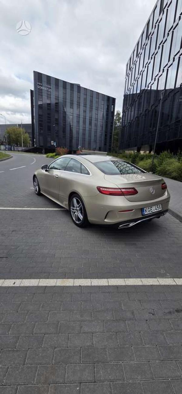 Мерседес E 220 2018 в Вильнюс на AUTOMOTO.COM.LV Коричневый Мерседес E 220 2018 в Вильнюс, объемом двигателя 1.95 л и пробегом 127 тыс. км за 29990 €, фото 5 на AUTOMOTO.COM.LV