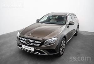 Brown Mercedes-Benz E 220 2018 in Tallinn, with an engine capacity of 2.00 L and mileage of 139 thousand km for 24799 €, photo  on AUTOMOTO.COM.LV