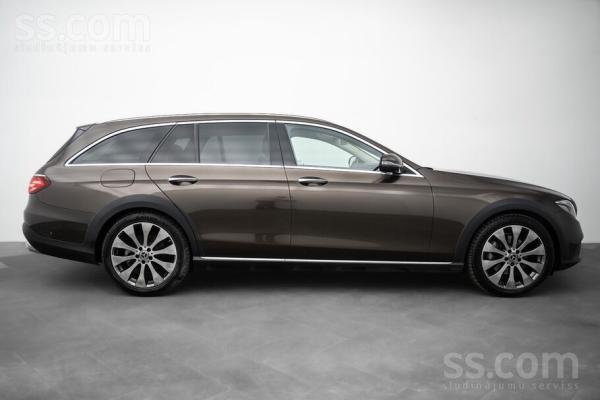 Коричневый Мерседес E 220 2018 в Таллин, объемом двигателя 2.00 л и пробегом 139 тыс. км за 24799 €, фото 7 на AUTOMOTO.COM.LV