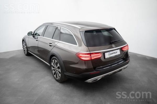 Коричневый Мерседес E 220 2018 в Таллин, объемом двигателя 2.00 л и пробегом 139 тыс. км за 24799 €, фото 9 на AUTOMOTO.COM.LV