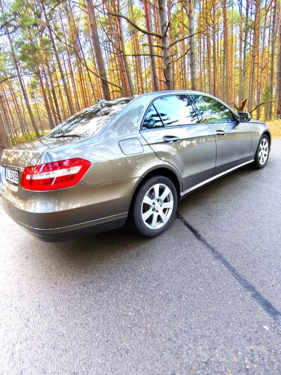 Brūns Mercedes-Benz E 220 2009 Jūrmala, ar dzinēja tilpumu 2.20 L un nobraukumu 268 tūkst. km par 5800 €, foto 10 vietnē AUTOMOTO.COM.LV