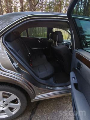 Brūns Mercedes-Benz E 220 2009 Jūrmala, ar dzinēja tilpumu 2.20 L un nobraukumu 268 tūkst. km par 5800 €, foto 14 vietnē AUTOMOTO.COM.LV