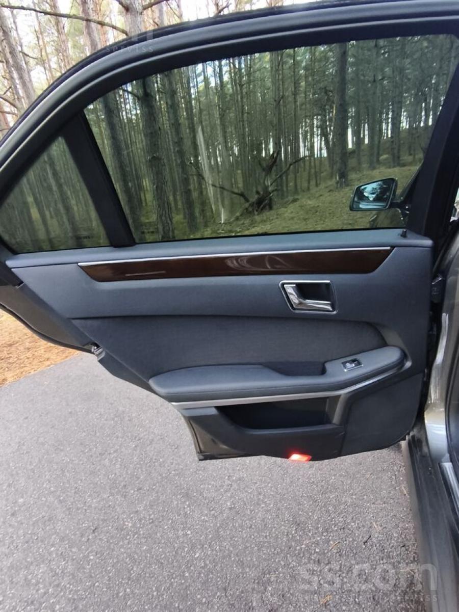 Brūns Mercedes-Benz E 220 2009 Jūrmala, ar dzinēja tilpumu 2.20 L un nobraukumu 268 tūkst. km par 5800 €, foto 17 vietnē AUTOMOTO.COM.LV