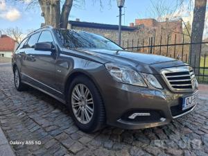 Коричневый Мерседес E 220 2010 в Цесис, объемом двигателя 2.20 л и пробегом 0 тыс. км за 6950 €, фото  на AUTOMOTO.COM.LV