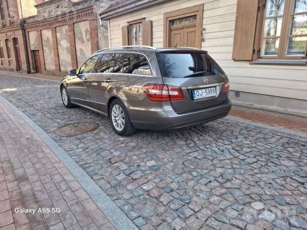 Коричневый Мерседес E 220 2010 в Цесис, объемом двигателя 2.20 л и пробегом 0 тыс. км за 6950 €, фото 5 на AUTOMOTO.COM.LV
