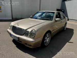 Brūns Mercedes-Benz E 220 2000 Rīga, ar dzinēja tilpumu 2.20 L un nobraukumu 375 tūkst. km par 3150 €, foto  vietnē AUTOMOTO.COM.LV