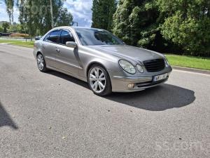 Коричневый Мерседес E 220 2003 в Валмиера, объемом двигателя 2.20 л и пробегом 512 тыс. км за 3200 €, фото  на AUTOMOTO.COM.LV