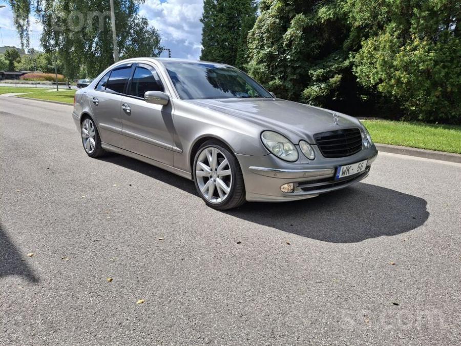 Коричневый Мерседес E 220 2003 в Валмиера, объемом двигателя 2.20 л и пробегом 512 тыс. км за 3200 €, фото 1 на AUTOMOTO.COM.LV