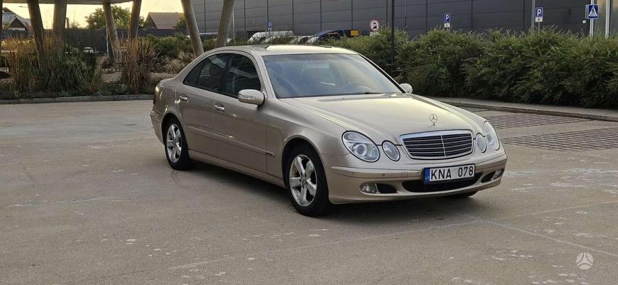 Коричневый Мерседес E 220 2003 в Вильнюс, объемом двигателя 2.15 л и пробегом 445 тыс. км за 1300 €, фото 8 на AUTOMOTO.COM.LV