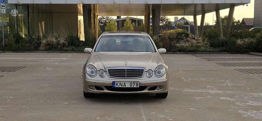 Коричневый Мерседес E 220 2003 в Вильнюс, объемом двигателя 2.15 л и пробегом 445 тыс. км за 1300 €, фото 9 на AUTOMOTO.COM.LV