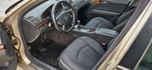Коричневый Мерседес E 220 2003 в Вильнюс, объемом двигателя 2.15 л и пробегом 445 тыс. км за 1300 €, фото 11 на AUTOMOTO.COM.LV