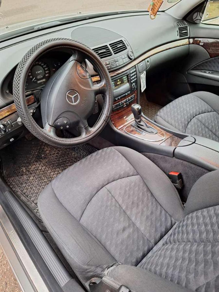 Brown Mercedes-Benz E 220 2005 in Marijampole, with an engine capacity of 2.20 L and mileage of 330 thousand km for 3599 €, photo 8 on AUTOMOTO.COM.LV