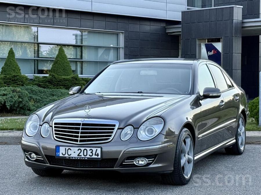 Brown Mercedes-Benz E 220 2007 in Riga, with an engine capacity of 2.20 L and mileage of 301 thousand km for 3550 €, photo 1 on AUTOMOTO.COM.LV