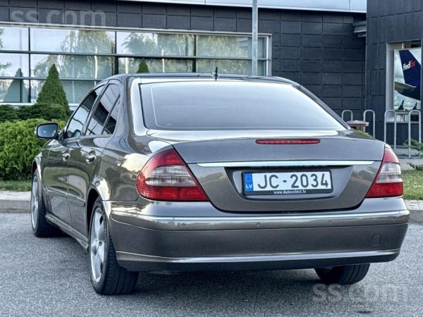 Brūns Mercedes-Benz E 220 2007 Rīga, ar dzinēja tilpumu 2.20 L un nobraukumu 301 tūkst. km par 3550 €, foto 3 vietnē AUTOMOTO.COM.LV