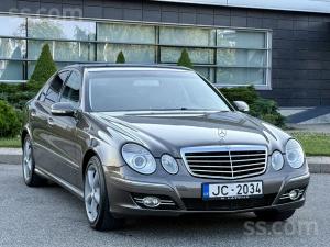 Brown Mercedes-Benz E 220 2007 in Riga, with an engine capacity of 2.20 L and mileage of 301 thousand km for 3550 €, photo 6 on AUTOMOTO.COM.LV