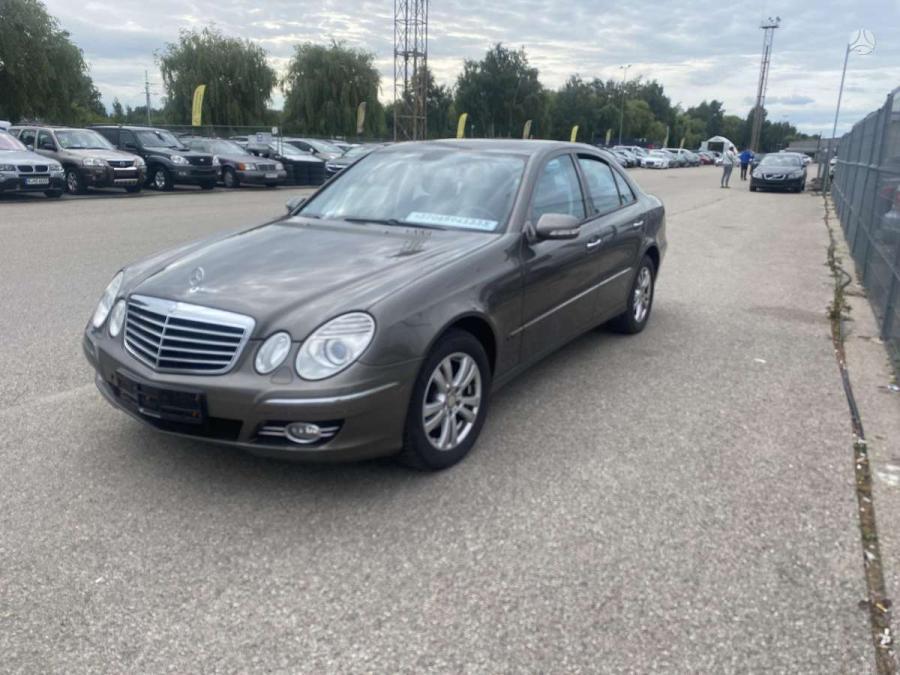 Brūns Mercedes-Benz E 220 2007 Marijampole, ar dzinēja tilpumu 2.20 L un nobraukumu 250 tūkst. km par 4400 €, foto 3 vietnē AUTOMOTO.COM.LV