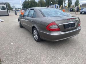 Brūns Mercedes-Benz E 220 2007 Marijampole, ar dzinēja tilpumu 2.20 L un nobraukumu 250 tūkst. km par 4400 €, foto 5 vietnē AUTOMOTO.COM.LV