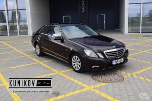 Brūns Mercedes-Benz E 220 2009 Viļņa, ar dzinēja tilpumu 2.10 L un nobraukumu 390 tūkst. km par 4450 €, foto  vietnē AUTOMOTO.COM.LV