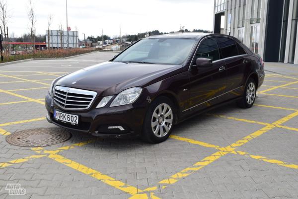 Brūns Mercedes-Benz E 220 2009 Viļņa, ar dzinēja tilpumu 2.10 L un nobraukumu 390 tūkst. km par 4450 €, foto 3 vietnē AUTOMOTO.COM.LV