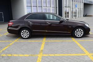Коричневый Мерседес E 220 2009 в Вильнюс, объемом двигателя 2.10 л и пробегом 390 тыс. км за 4450 €, фото 9 на AUTOMOTO.COM.LV