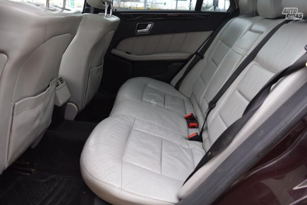 Brūns Mercedes-Benz E 220 2009 Viļņa, ar dzinēja tilpumu 2.10 L un nobraukumu 390 tūkst. km par 4450 €, foto 10 vietnē AUTOMOTO.COM.LV