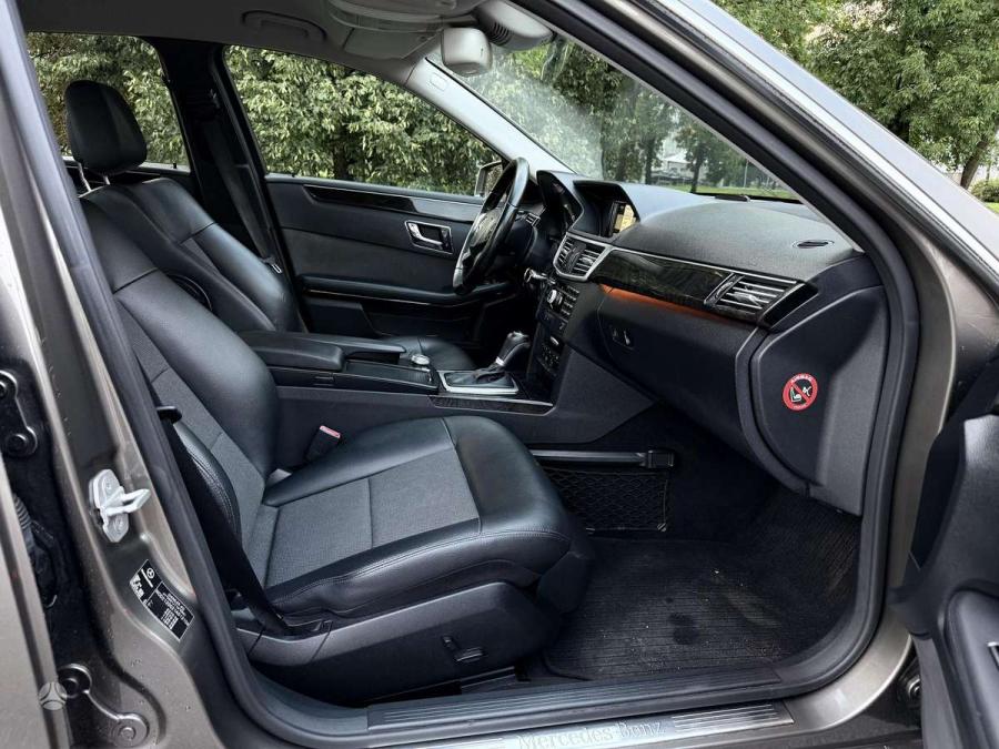 Brūns Mercedes-Benz E 220 2009 Kauņa, ar dzinēja tilpumu 2.14 L un nobraukumu 236 tūkst. km par 6300 €, foto 17 vietnē AUTOMOTO.COM.LV