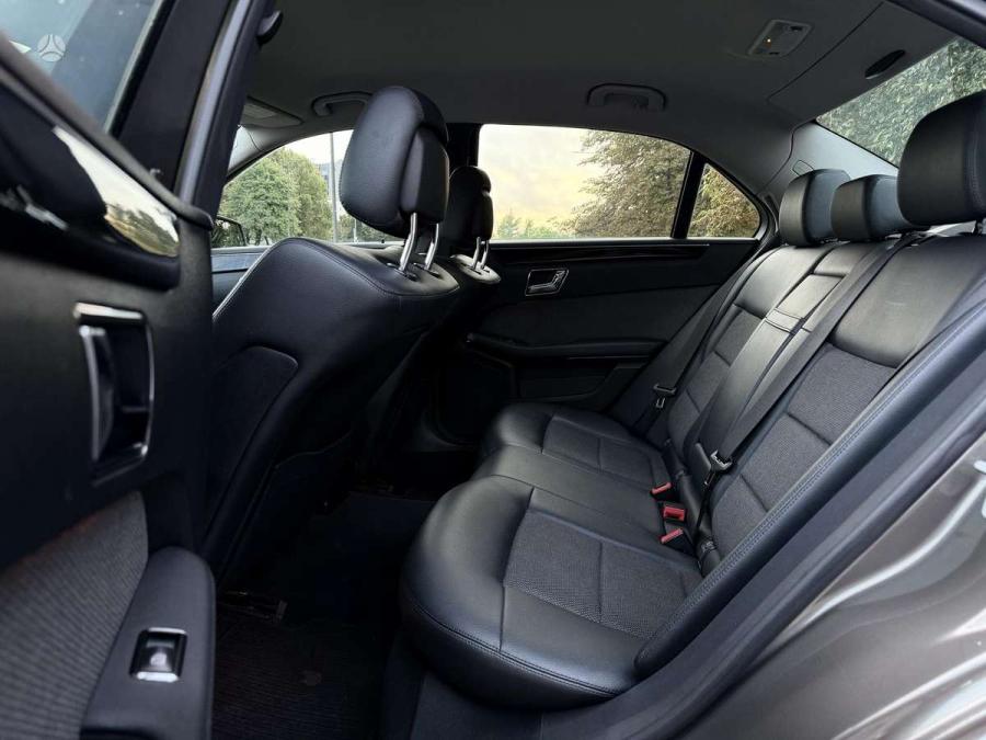 Brūns Mercedes-Benz E 220 2009 Kauņa, ar dzinēja tilpumu 2.14 L un nobraukumu 236 tūkst. km par 6300 €, foto 18 vietnē AUTOMOTO.COM.LV