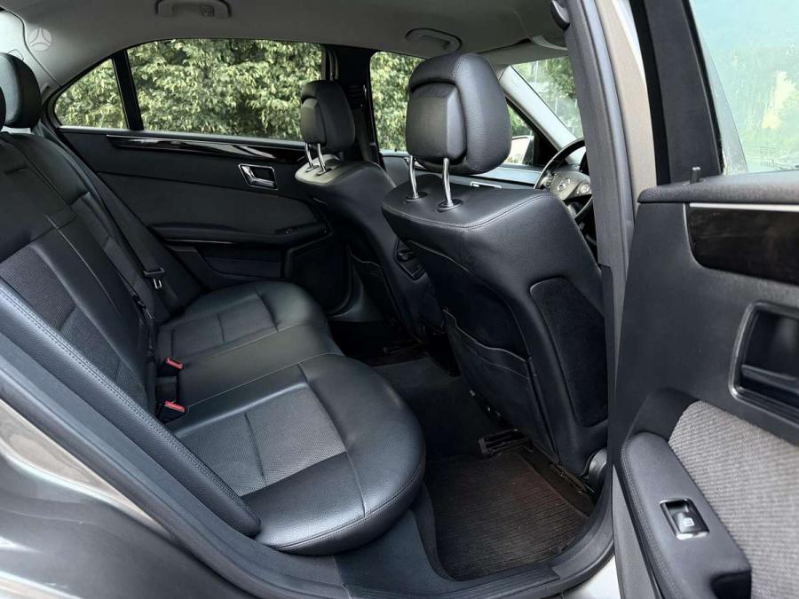 Brūns Mercedes-Benz E 220 2009 Kauņa, ar dzinēja tilpumu 2.14 L un nobraukumu 236 tūkst. km par 6300 €, foto 19 vietnē AUTOMOTO.COM.LV