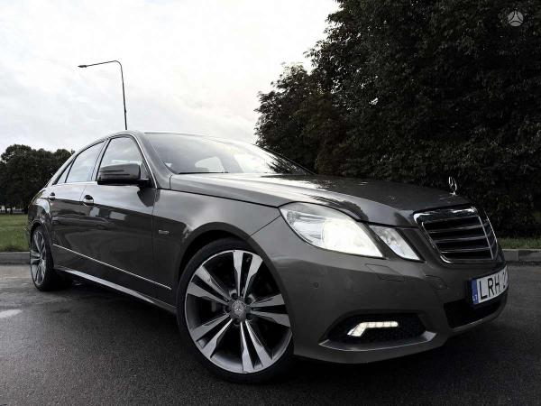 Brūns Mercedes-Benz E 220 2009 Kauņa, ar dzinēja tilpumu 2.14 L un nobraukumu 236 tūkst. km par 5950 €, foto 3 vietnē AUTOMOTO.COM.LV
