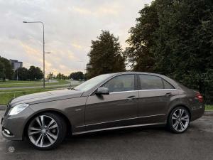 Brūns Mercedes-Benz E 220 2009 Kauņa, ar dzinēja tilpumu 2.14 L un nobraukumu 236 tūkst. km par 5950 €, foto 16 vietnē AUTOMOTO.COM.LV