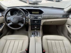 Коричневый Мерседес E 220 2010 в Екабпилс, объемом двигателя 2.10 л и пробегом 240 тыс. км за 6990 €, фото 21 на AUTOMOTO.COM.LV