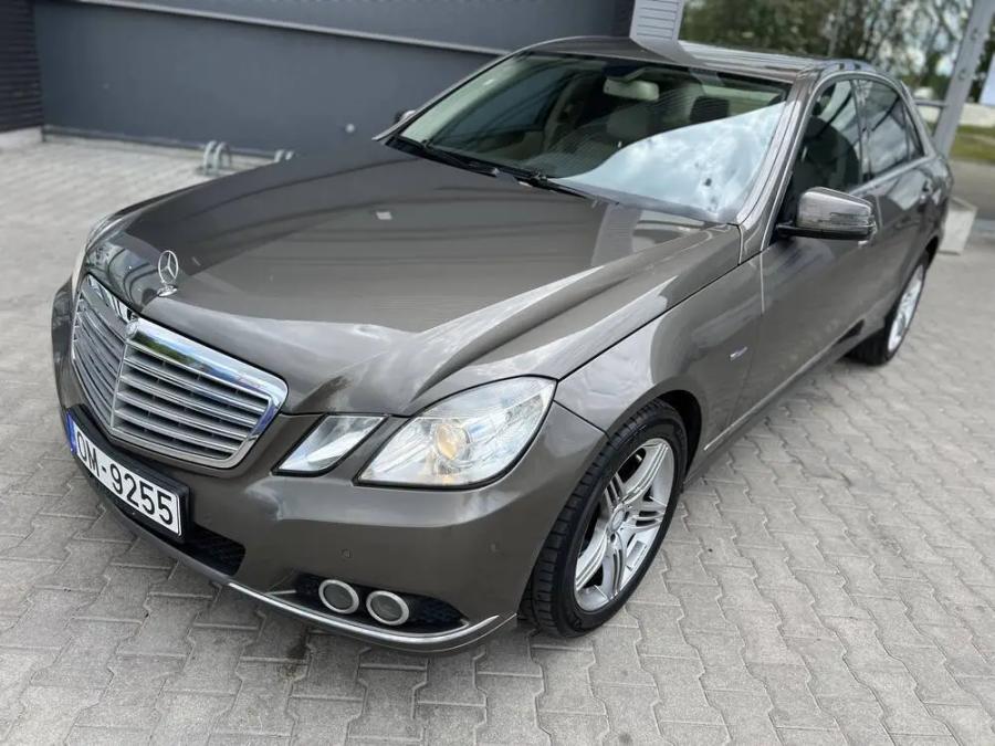 Коричневый Мерседес E 220 2010 в Екабпилс, объемом двигателя 2.10 л и пробегом 240 тыс. км за 6990 €, фото 10 на AUTOMOTO.COM.LV