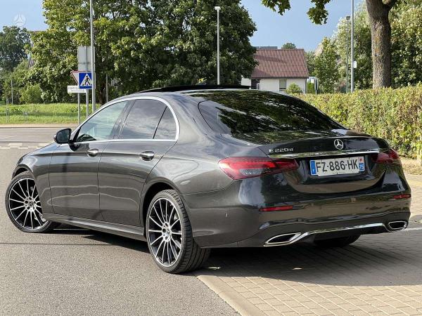 Коричневый Мерседес E 220 2021 в Укмерге, объемом двигателя 1.95 л и пробегом 300 тыс. км за 26950 €, фото 5 на AUTOMOTO.COM.LV