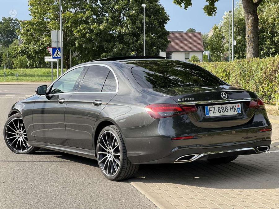Коричневый Мерседес E 220 2021 в Укмерге, объемом двигателя 1.95 л и пробегом 300 тыс. км за 26950 €, фото 6 на AUTOMOTO.COM.LV