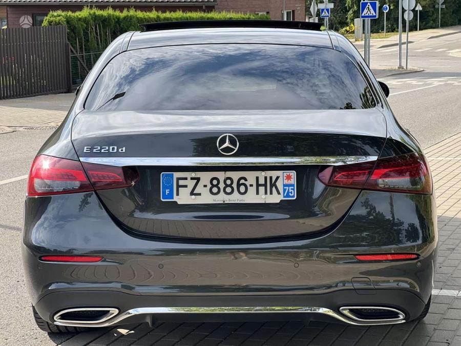 Коричневый Мерседес E 220 2021 в Укмерге, объемом двигателя 1.95 л и пробегом 300 тыс. км за 26950 €, фото 8 на AUTOMOTO.COM.LV