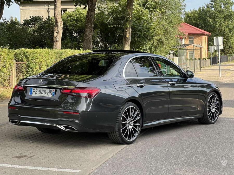 Коричневый Мерседес E 220 2021 в Укмерге, объемом двигателя 1.95 л и пробегом 300 тыс. км за 26950 €, фото 11 на AUTOMOTO.COM.LV