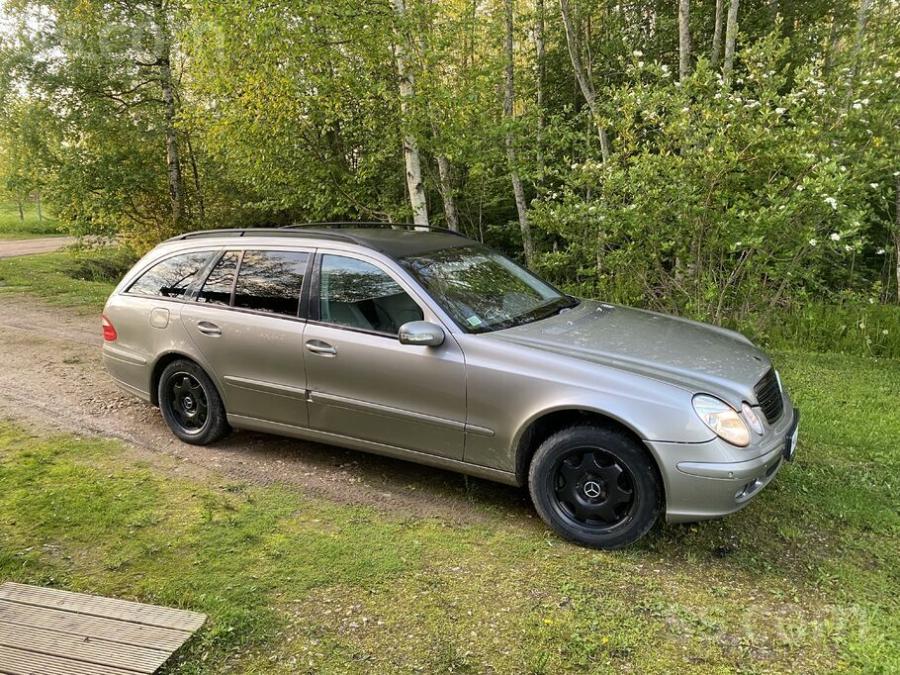 Brown Mercedes-Benz E 220 2004 in Balvi, with an engine capacity of 2.20 L and mileage of 386 thousand km for 1750 €, photo 1 on AUTOMOTO.COM.LV