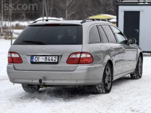 Brown Mercedes-Benz E 220 2004 in Ogre, with an engine capacity of 2.20 L and mileage of 248 thousand km for 3900 €, photo 5 on AUTOMOTO.COM.LV