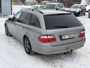 Brown Mercedes-Benz E 220 2004 in Ogre, with an engine capacity of 2.20 L and mileage of 248 thousand km for 3900 €, photo 9 on AUTOMOTO.COM.LV
