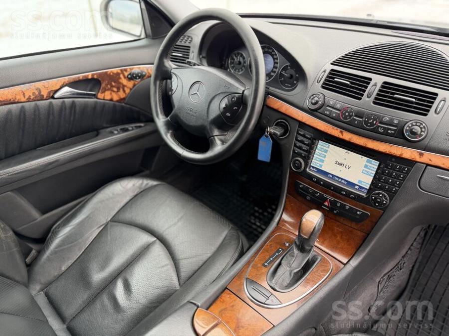 Brown Mercedes-Benz E 220 2004 in Ogre, with an engine capacity of 2.20 L and mileage of 248 thousand km for 3900 €, photo 17 on AUTOMOTO.COM.LV