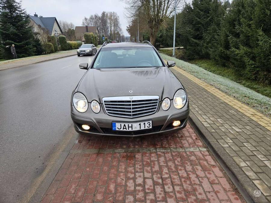 Brown Mercedes-Benz E 220 2006 in Prienai, with an engine capacity of 2.20 L and mileage of 346 thousand km for 1750 €, photo 12 on AUTOMOTO.COM.LV