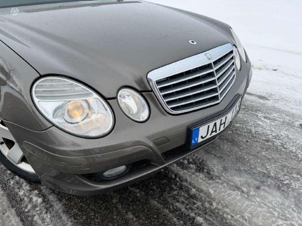 Brown Mercedes-Benz E 220 2006 in Prienai, with an engine capacity of 2.20 L and mileage of 362 thousand km for 2500 €, photo 5 on AUTOMOTO.COM.LV