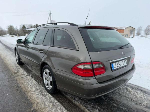Brown Mercedes-Benz E 220 2006 in Prienai, with an engine capacity of 2.20 L and mileage of 362 thousand km for 2500 €, photo 7 on AUTOMOTO.COM.LV