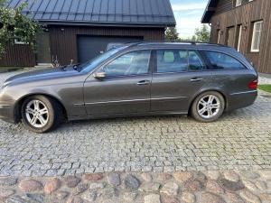 Коричневый Мерседес E 220 2007 в Тракай, объемом двигателя 2.15 л и пробегом 384 тыс. км за 4400 €, фото 10 на AUTOMOTO.COM.LV