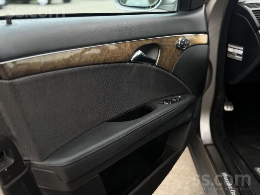 Brūns Mercedes-Benz E 220 2007 Ogre, ar dzinēja tilpumu 2.10 L un nobraukumu 319 tūkst. km par 4250 €, foto 19 vietnē AUTOMOTO.COM.LV