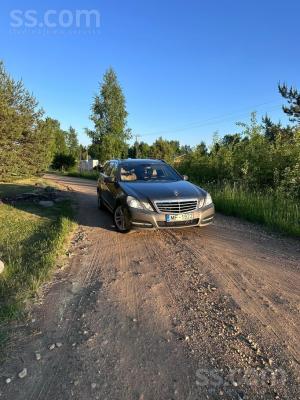 Brown Mercedes-Benz E 220 2010 in Jurmala, with an engine capacity of 2.20 L and mileage of 421 thousand km for 6100 €, photo  on AUTOMOTO.COM.LV