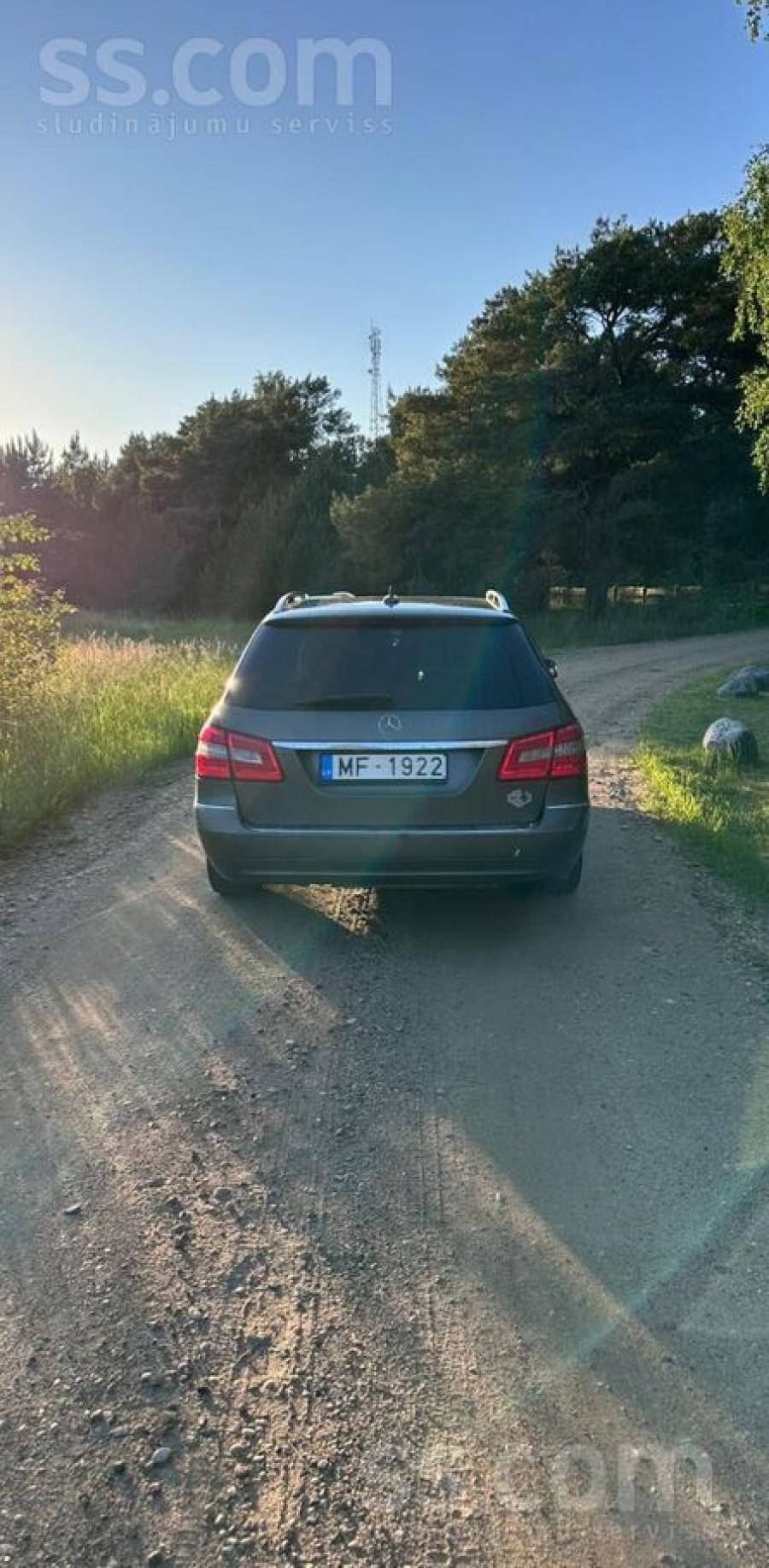 Brown Mercedes-Benz E 220 2010 in Jurmala, with an engine capacity of 2.20 L and mileage of 421 thousand km for 6100 €, photo 6 on AUTOMOTO.COM.LV