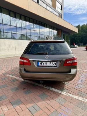 Brown Mercedes-Benz E 220 2010 in Vilnius, with an engine capacity of 2.14 L and mileage of 345 thousand km for 4999 €, photo 6 on AUTOMOTO.COM.LV